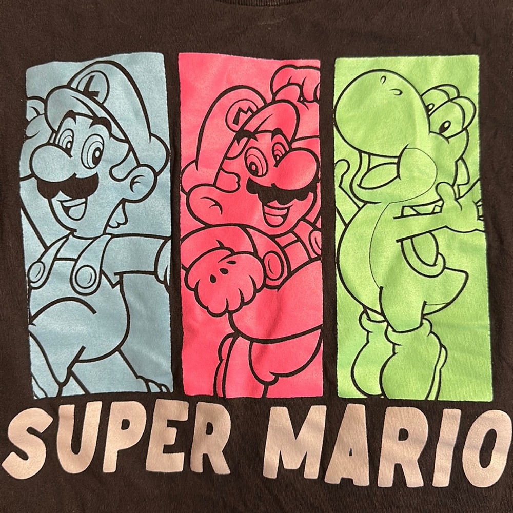 Mad Engine Super Mario Close Ups Black Large Graphic … - Gem
